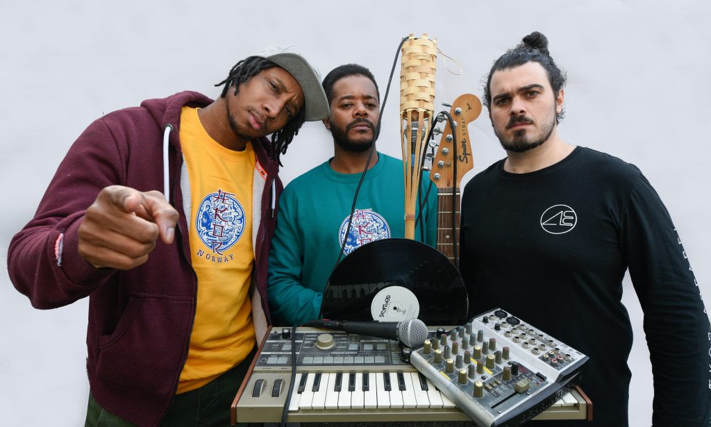 Interview | The Scribes - Clunk Magazine