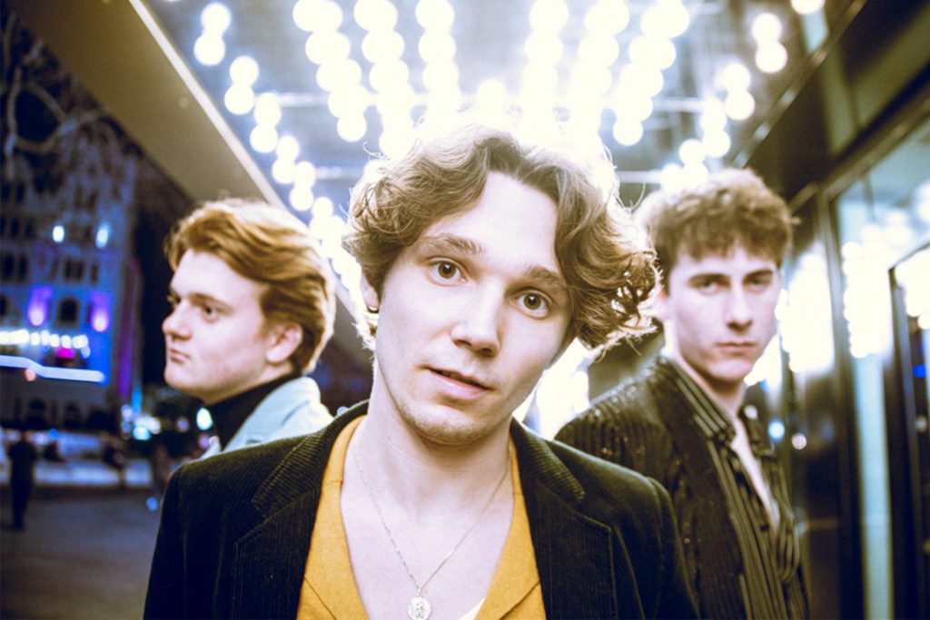 New Music | The Manatees - Have It All - Clunk Magazine