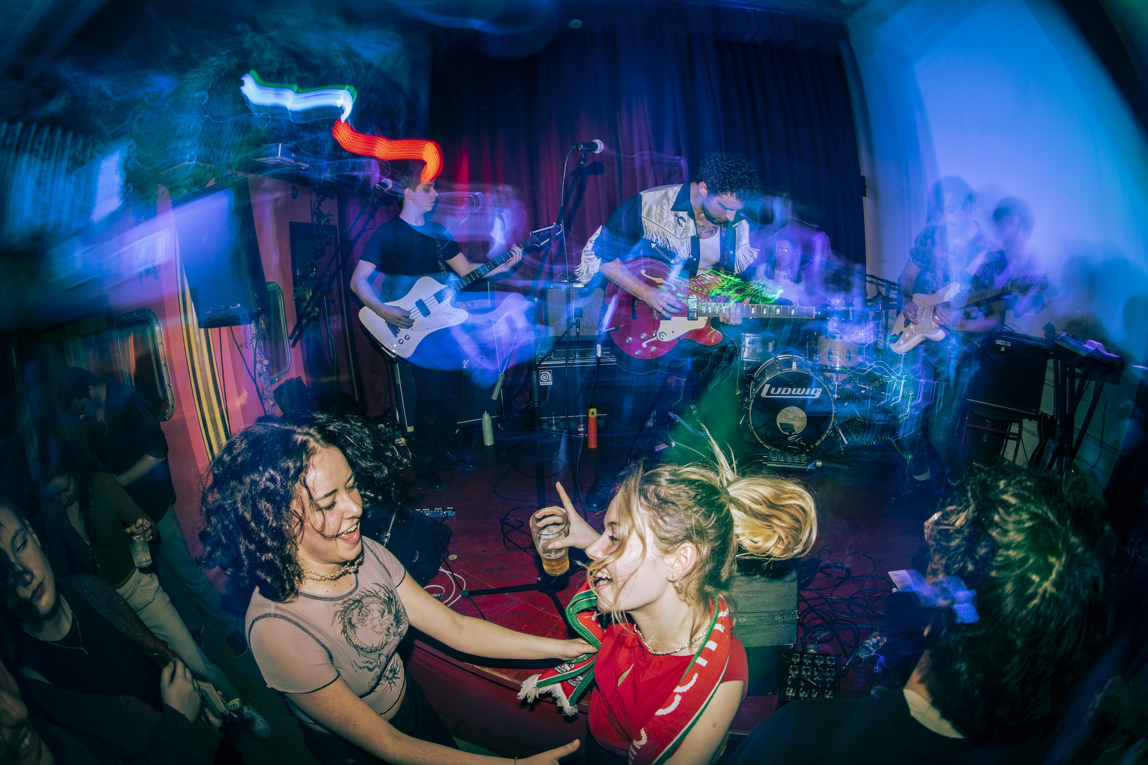 Frances Lion, MOPES, & Murman Dazzle At The CLUNK Magazine 002 Launch ...