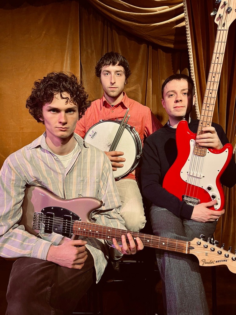 New Music | Recruitment - Overdrawn - Clunk Magazine