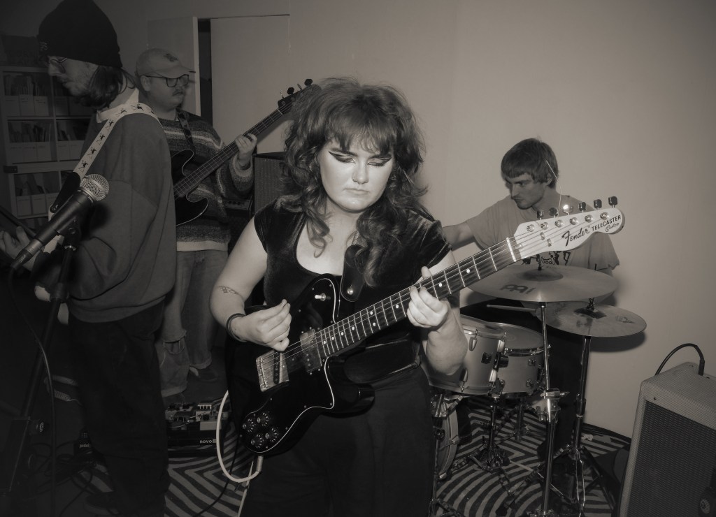 Live Review + Gallery | MIDDLEMAN @ Fish Factory, Penryn - Clunk Magazine