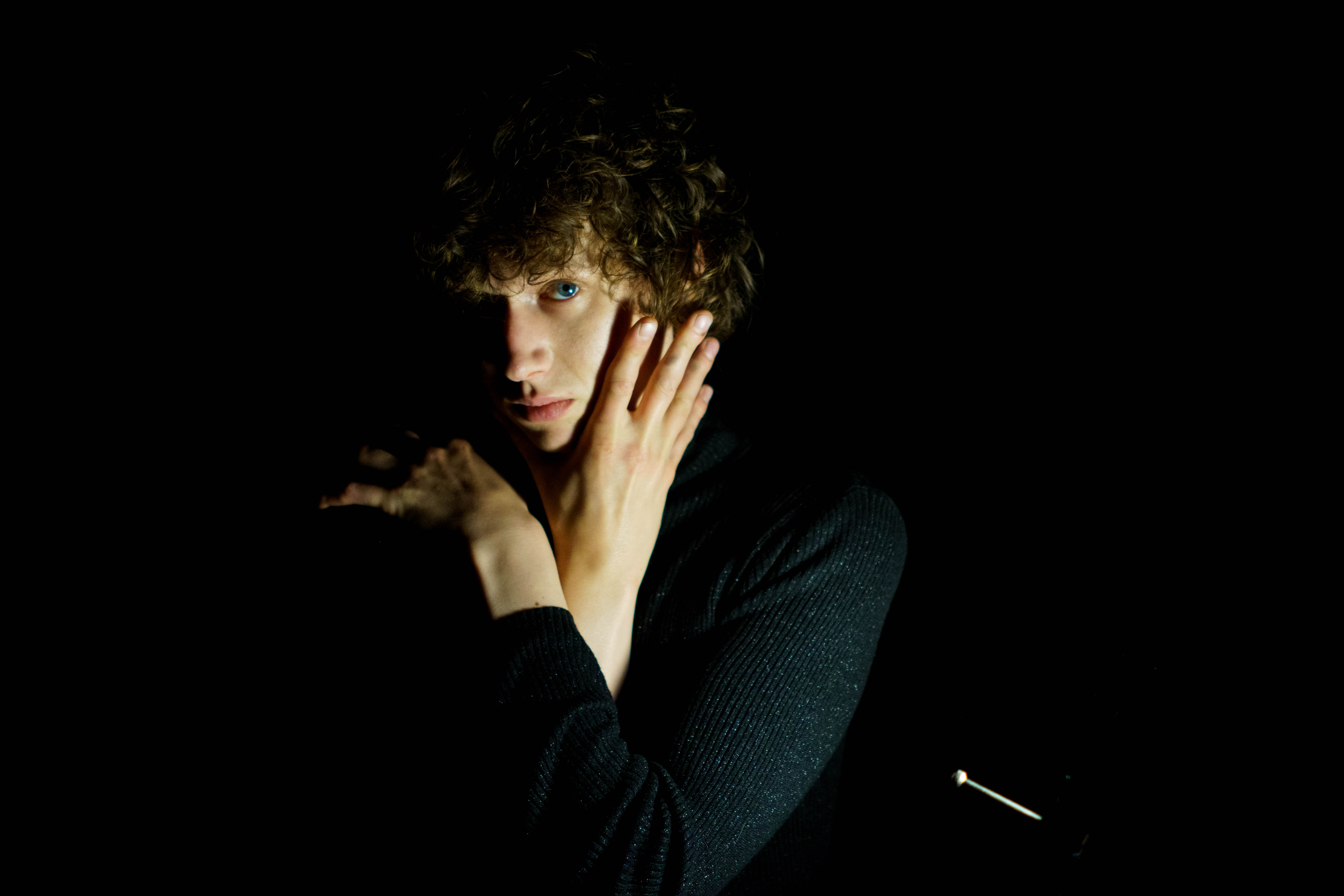 ELLiS·D Announces New EP And Drops Single 'Drifting' - Clunk Magazine